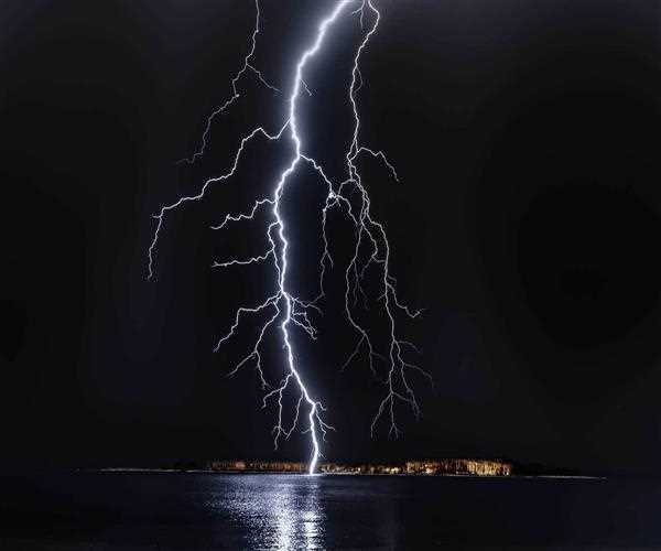 The Effects of an Electrical Surge on your Home – MindStick