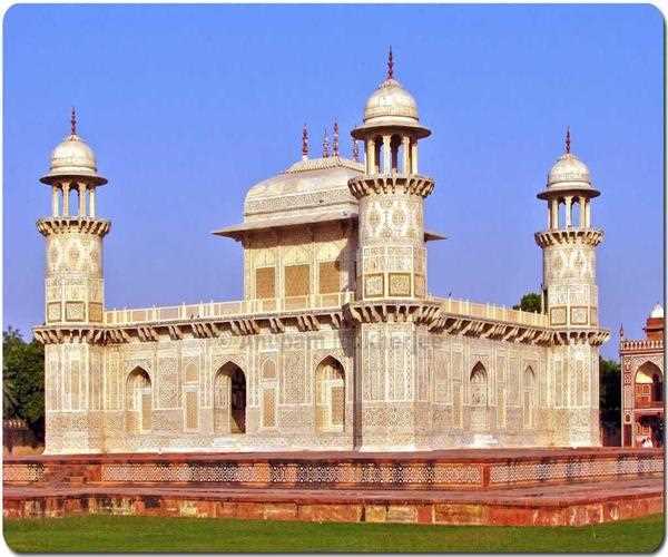 Top 9 Agra Famous Places That You Must Visit – MindStick