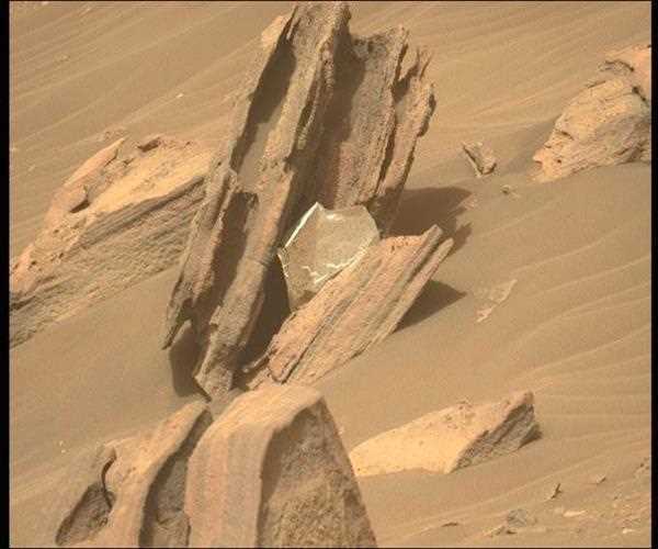NASA Mars Perseverance Rover Spots Trash on Red Planet – MindStick